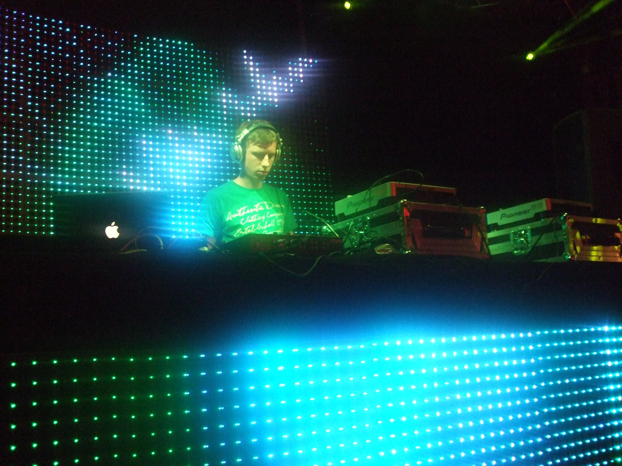 TK-T Entertainment - ÜBER UNS